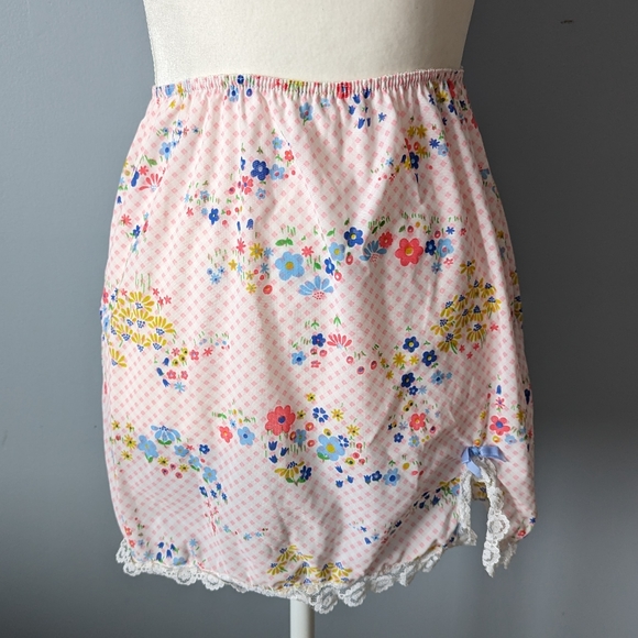 Vintage | Skirts | Mini Cottagecore Skirt | Poshmark